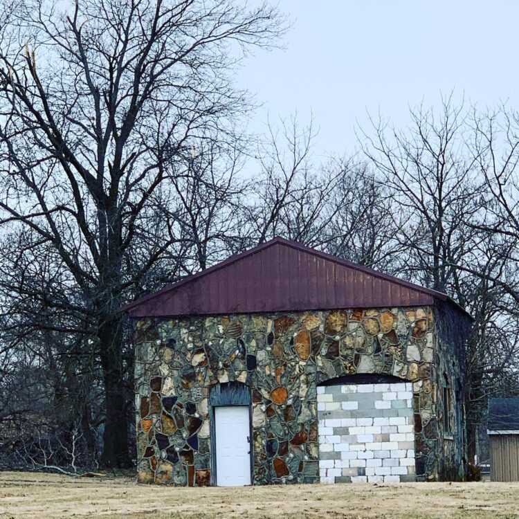 Giraffe Stone Architecture in the Ozarks - The Accidental Ozarkian